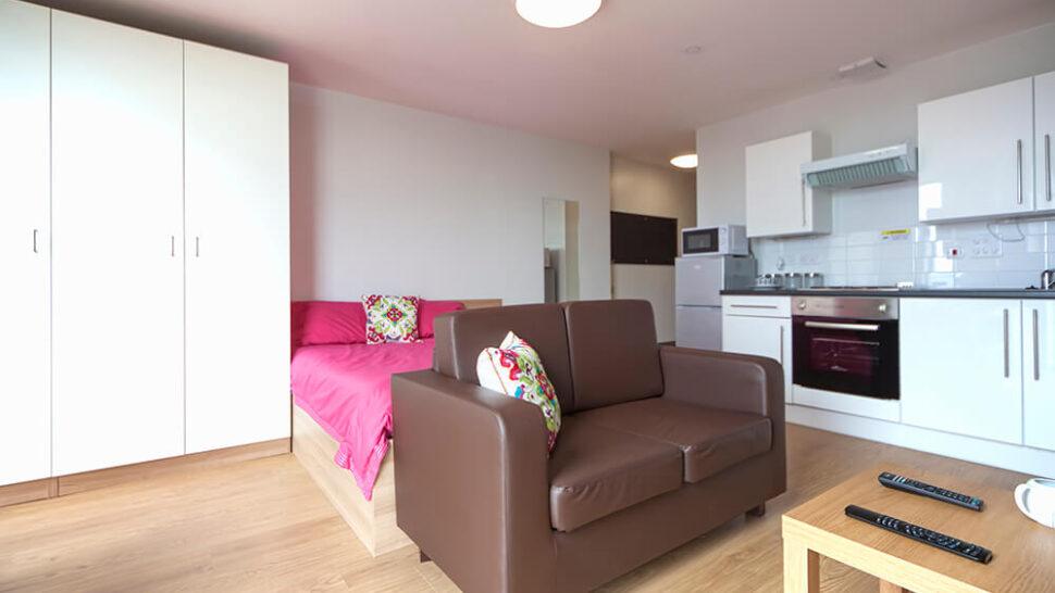 Quality apartments with Sulets at The Summit in Leicester