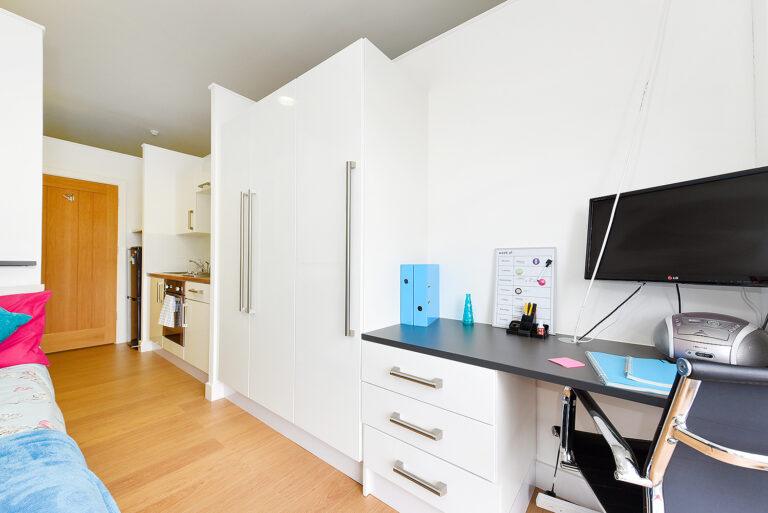 Upperton Road Student Studios - Sulets Student Accommodation